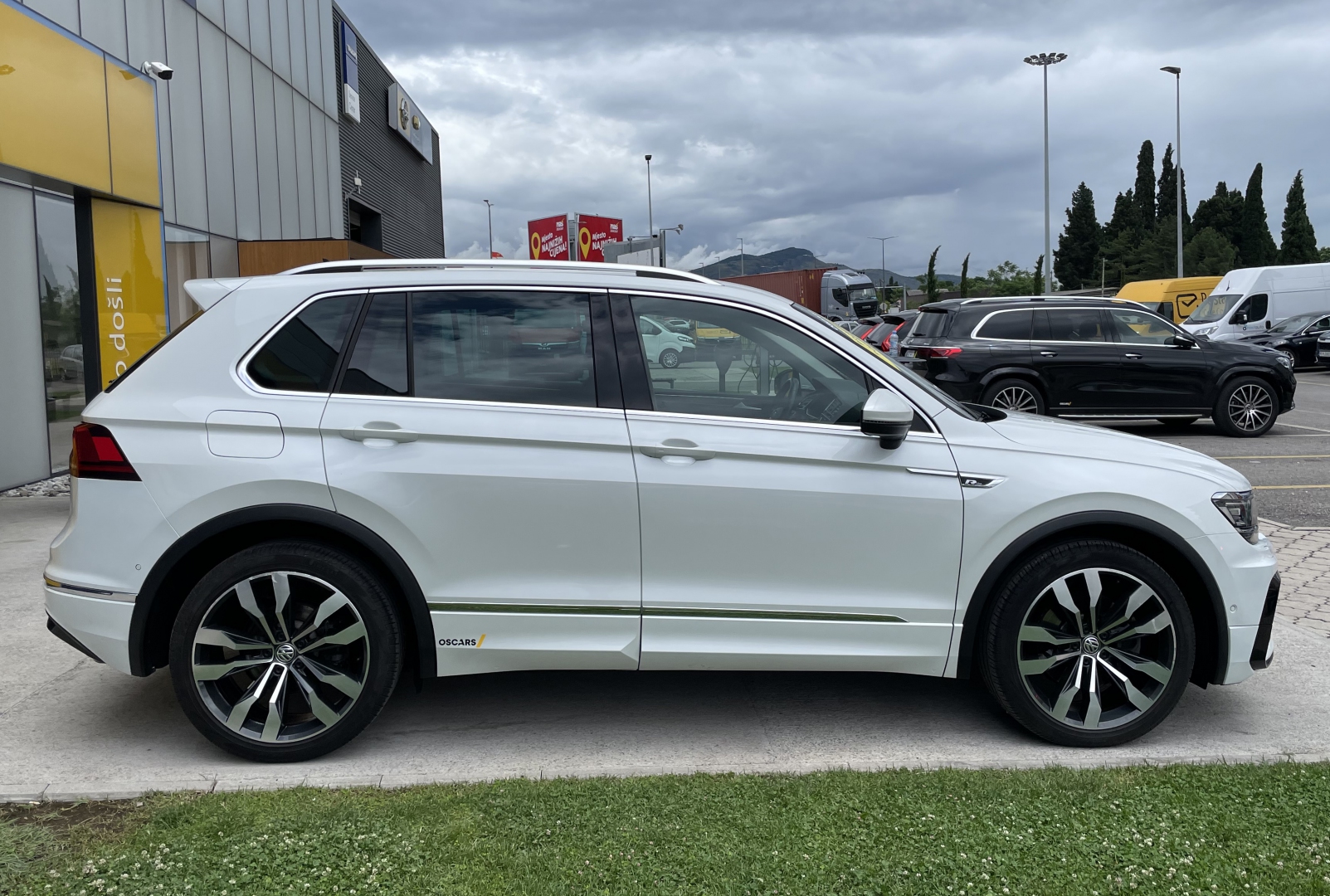Volkswagen Tiguan R - LINE 4MOTION 2.0 TDI