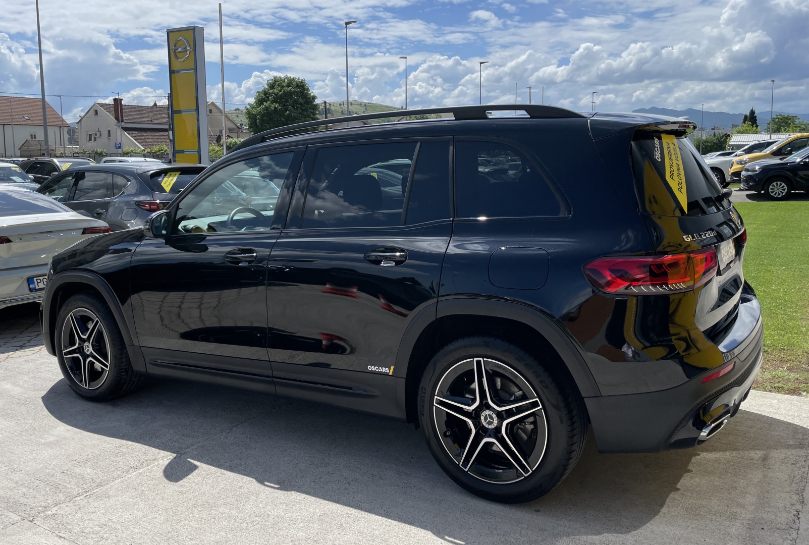 Mercedes-Benz GLB 220 AMG LINE