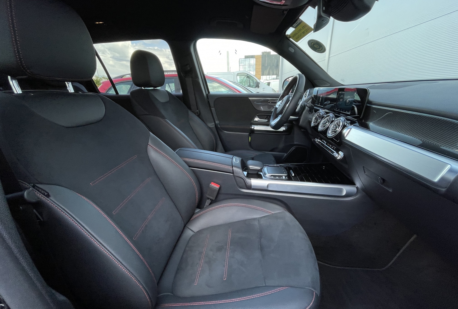 Mercedes-Benz GLB 220 AMG LINE