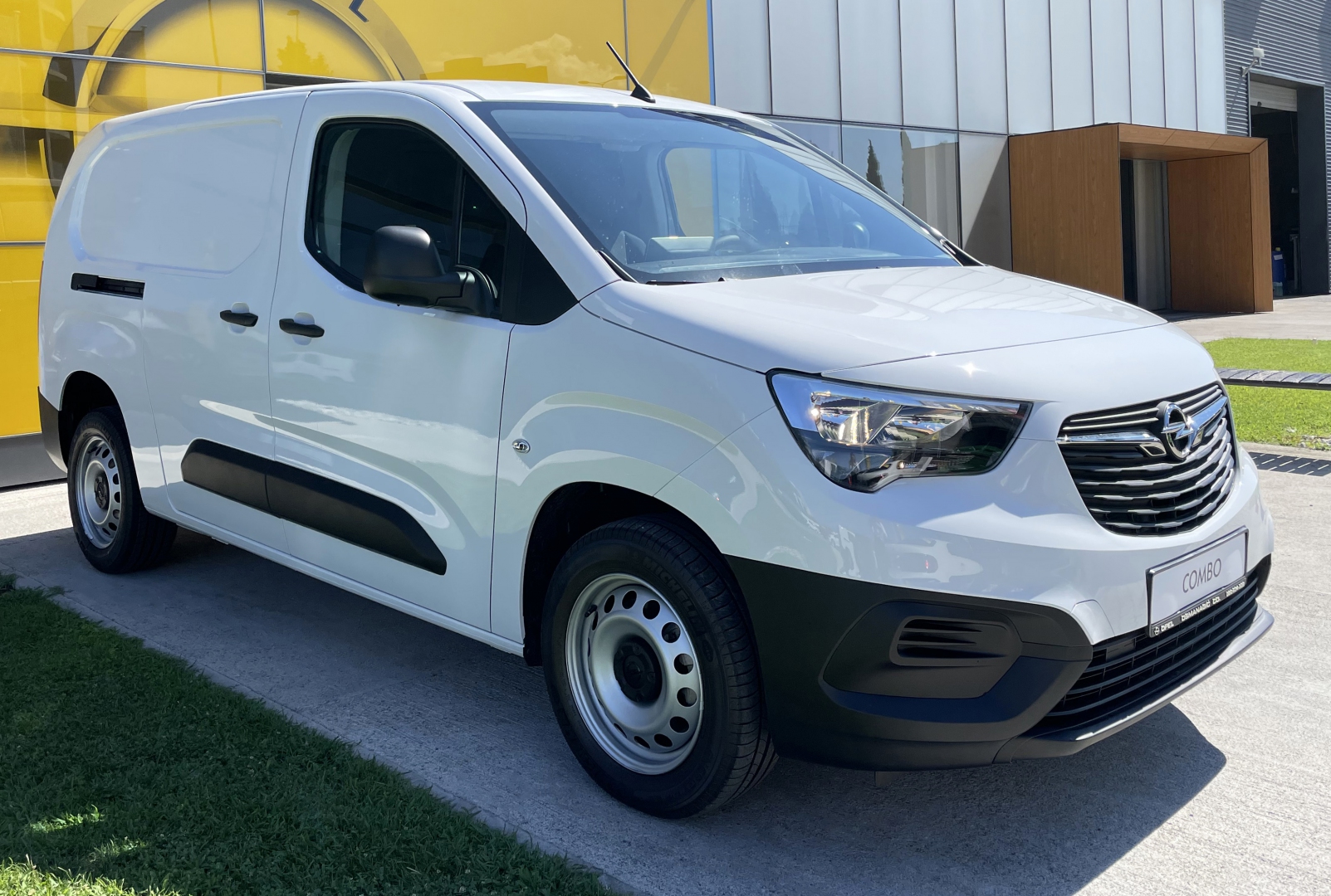 Opel NOVI OPEL COMBO VAN ENJOY L2H1